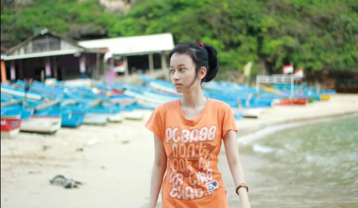 Did Stephanie Floriska revealed real face? Instagram fans speculate ...